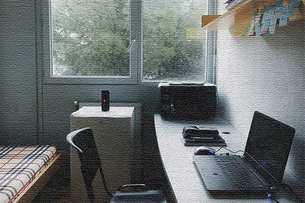 10 Dorm Room Cleaning and Organizing Tips